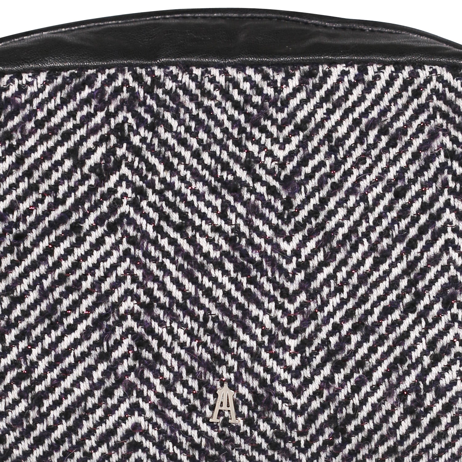 Craie Studio | Audacious leather goods | Artists in Love