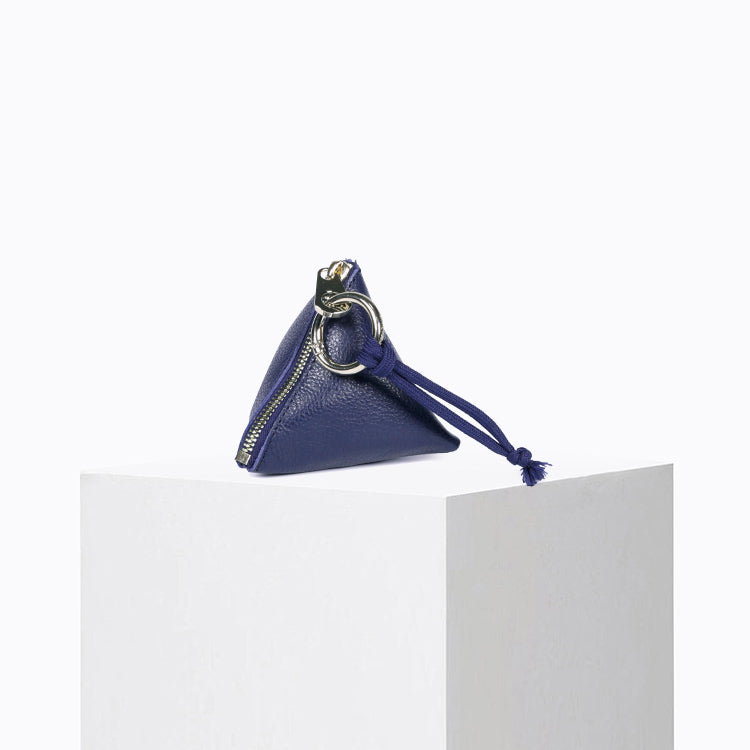 Marine Grained Pyramid | Craie Studio