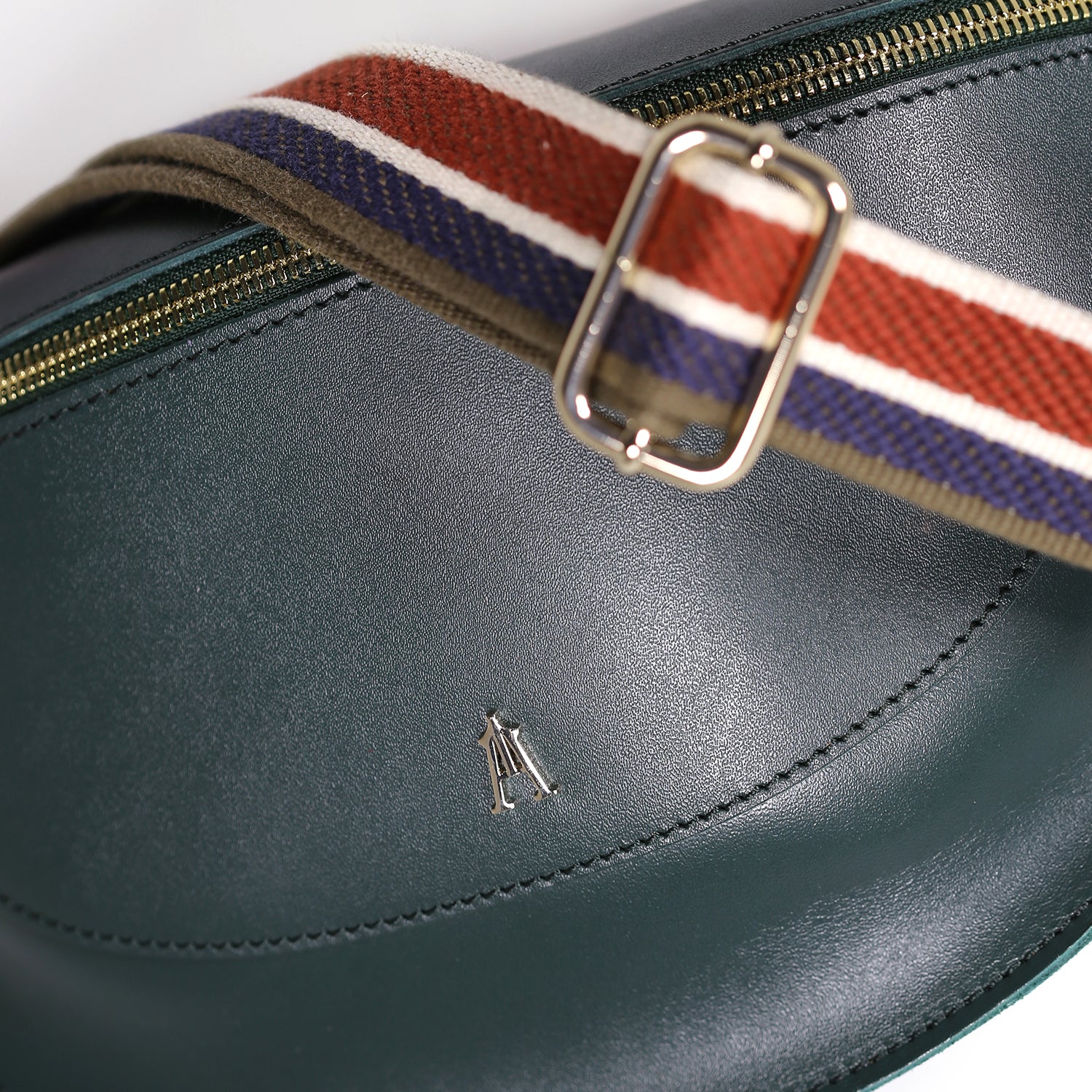 Craie Studio | Audacious leather goods | Artists in Love